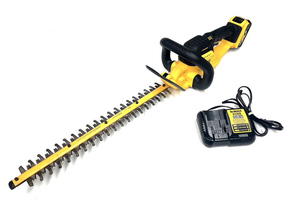Dewalt Hedge trimmer DCHT820