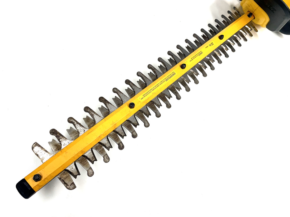 Dewalt Hedge trimmer DCHT820