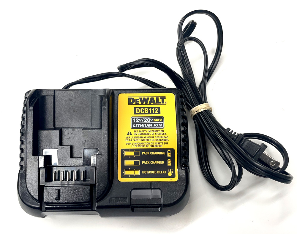 Dewalt Hedge trimmer DCHT820