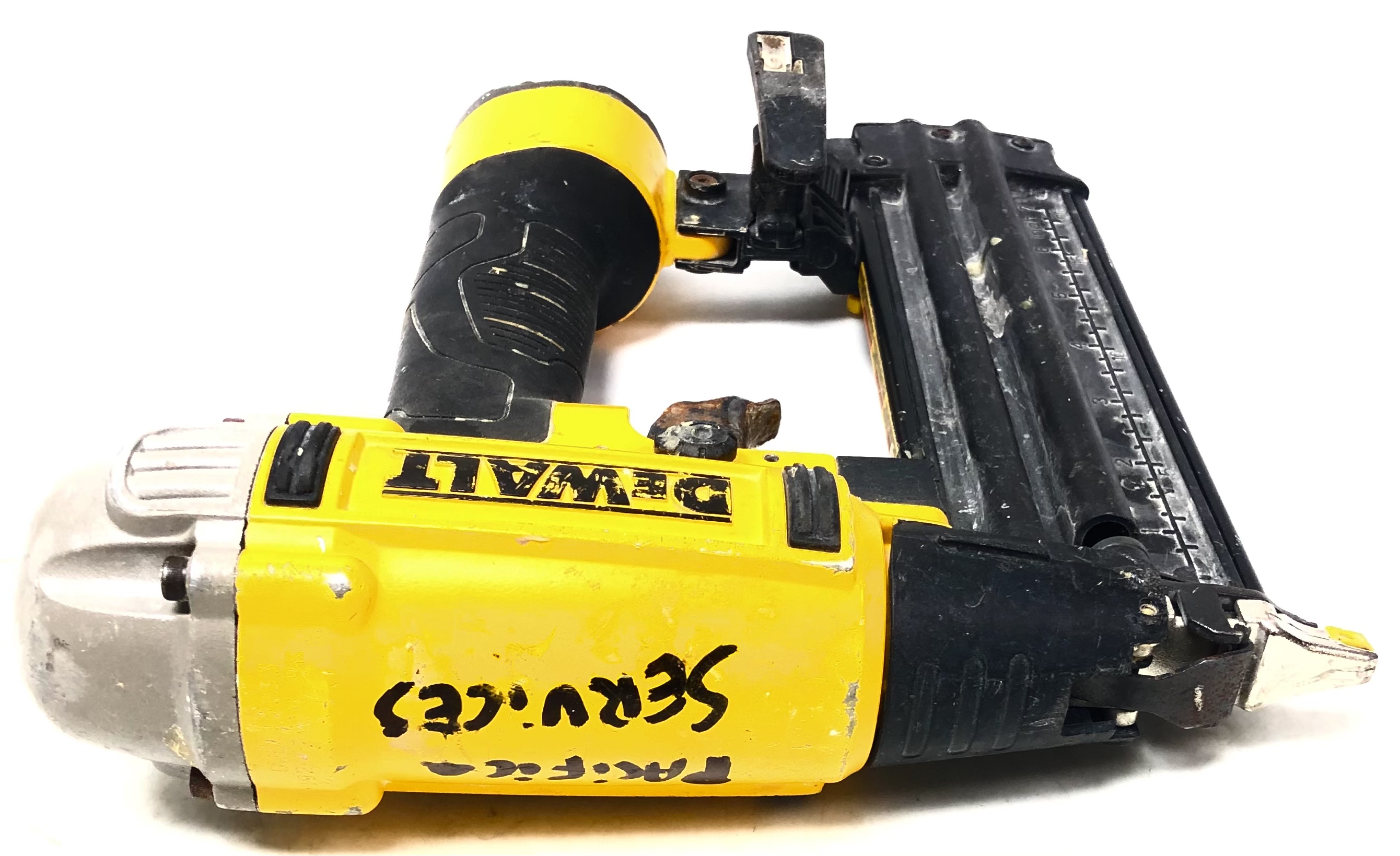 Dewalt Air tool DWFP12233