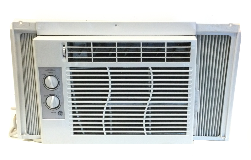 GE Air conditioner - window unit SA11094