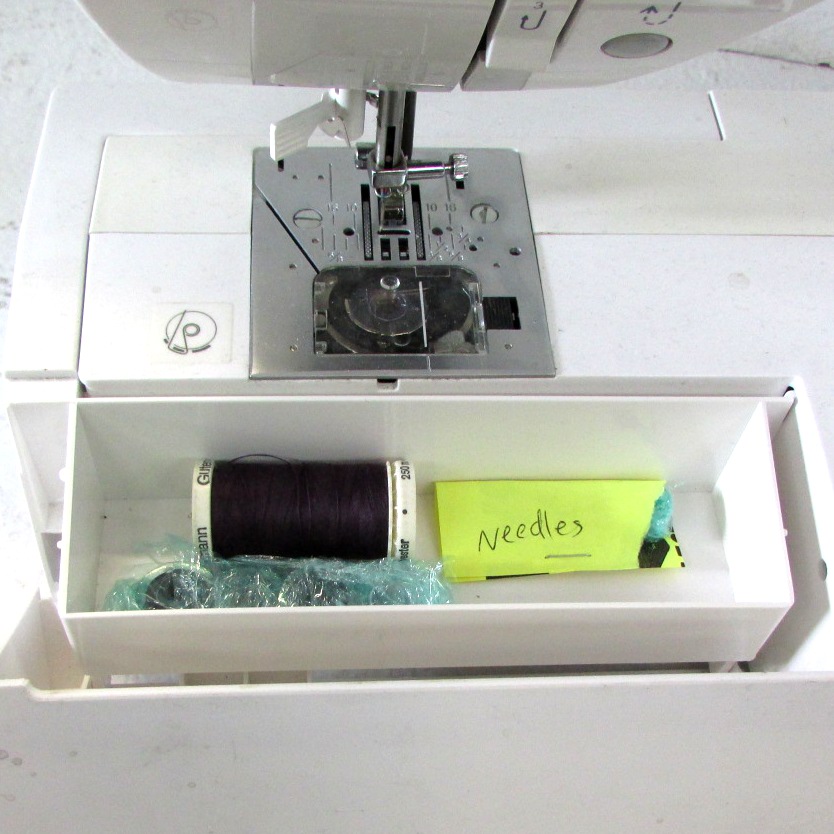 Singer Sewing machine 7463 Confidence