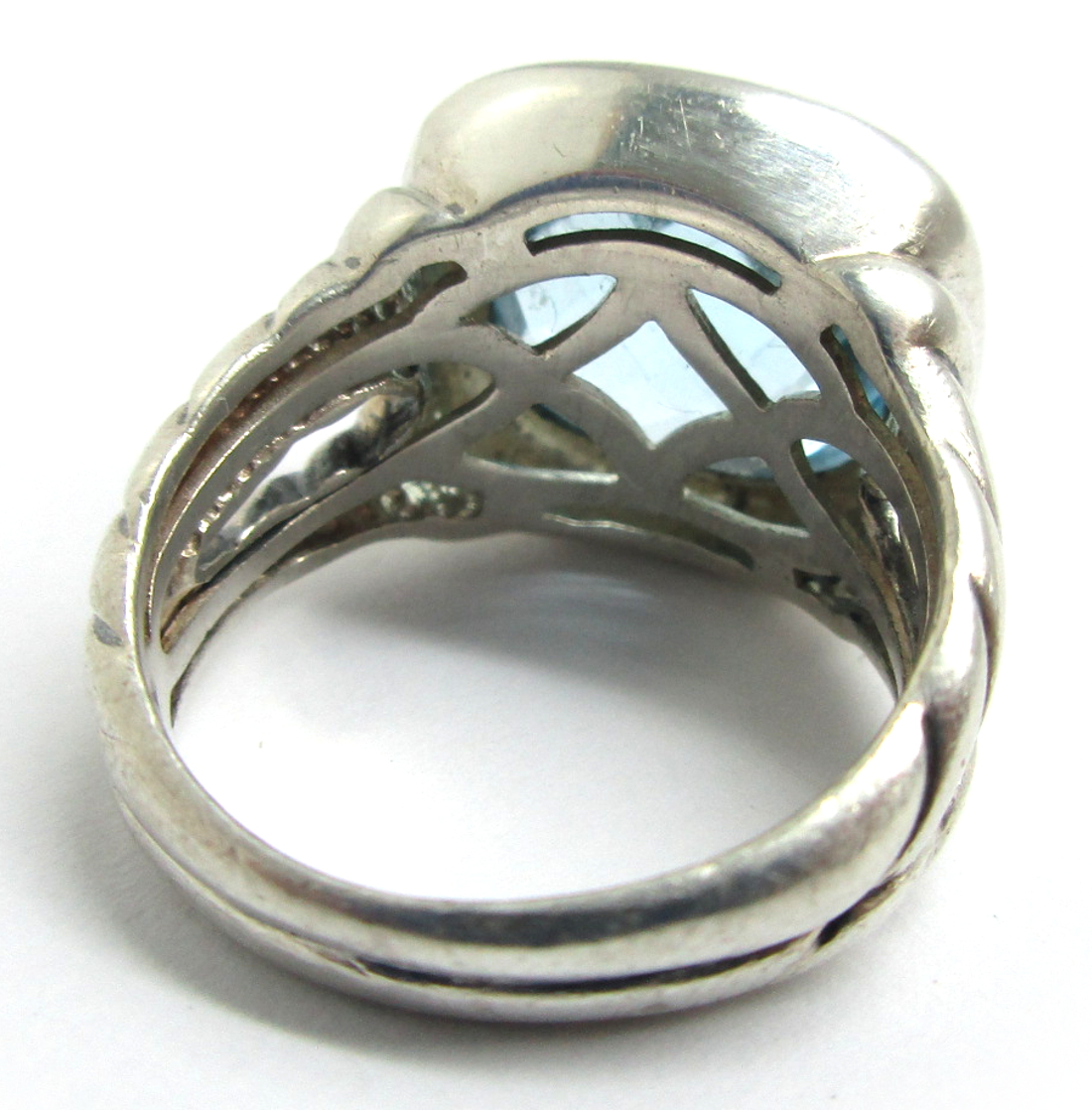 Atr Women's Solitaire ring