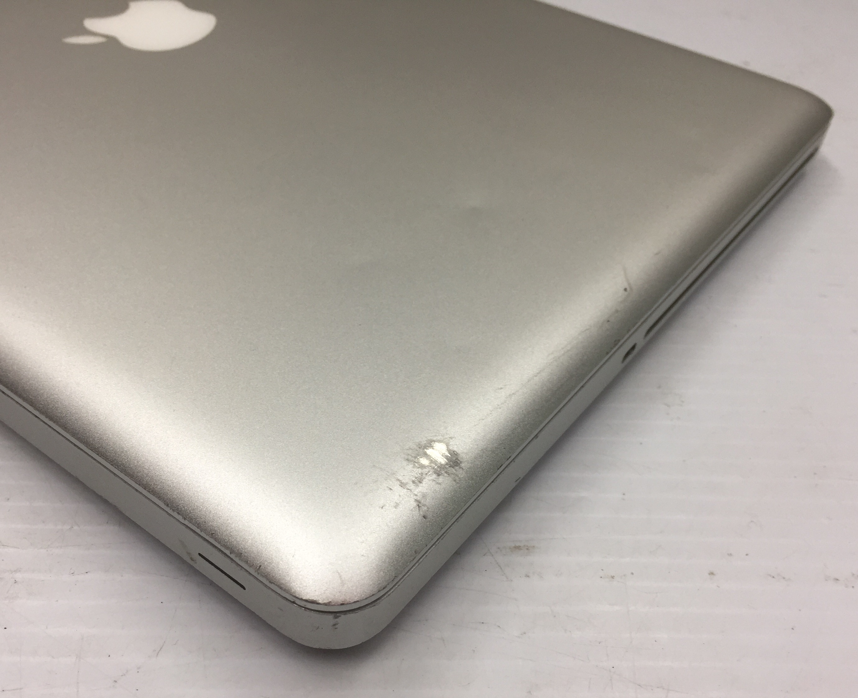 Apple Laptop MC371LL/A