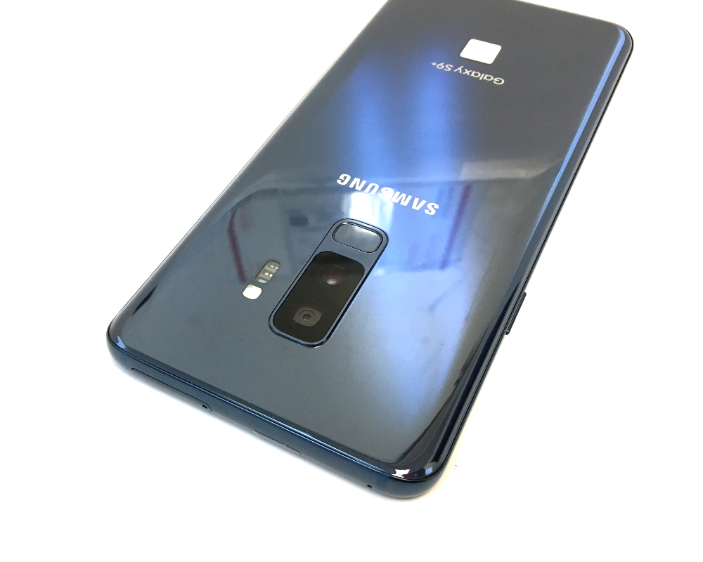 Samsung Cell phone SM-G965U