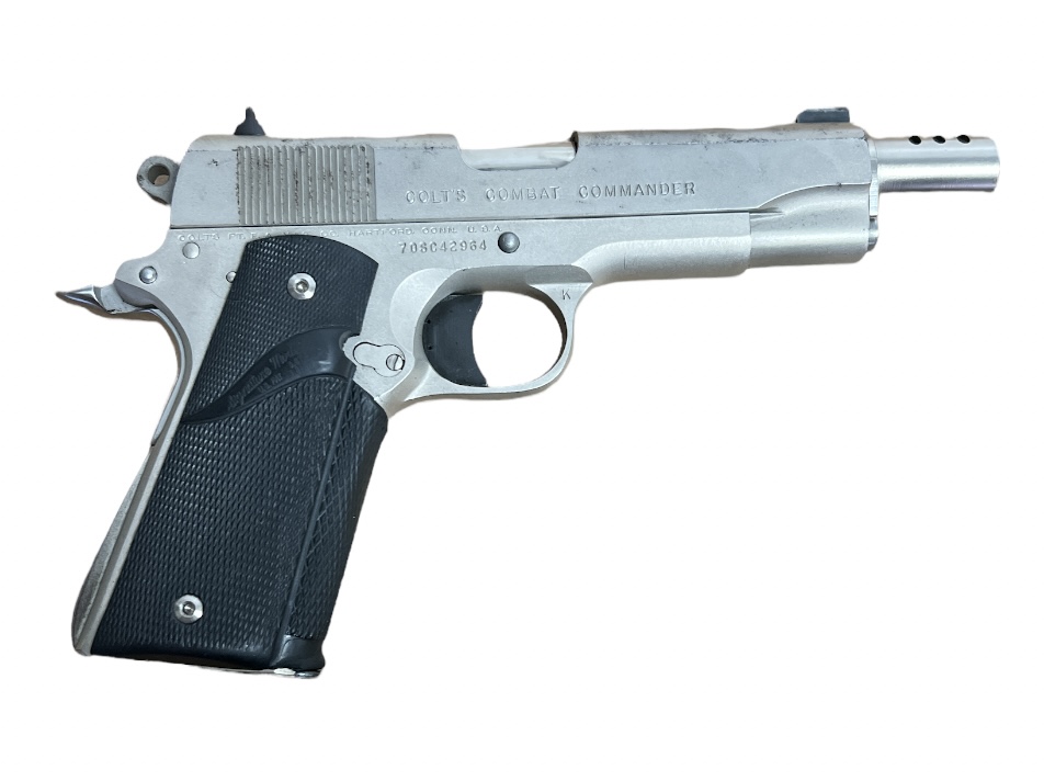 Colt Combat Commander .45 Auto 4" - Semi Auto Pistols at GunBroker.com ...
